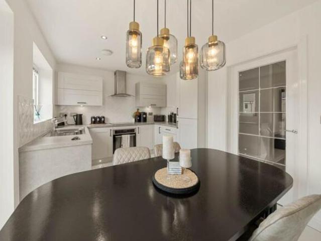 3 bedroom detached house for sale in 88 Burn Road, Birchencliffe, HD2 2EG, HD2