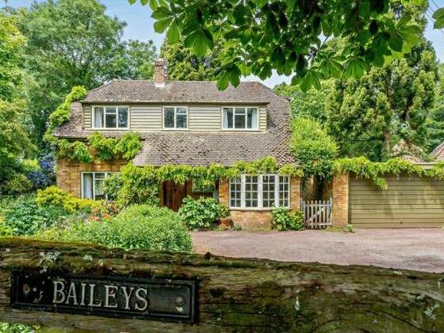 3 Bedroom Detached House For Sale In Coventry, West Midlands