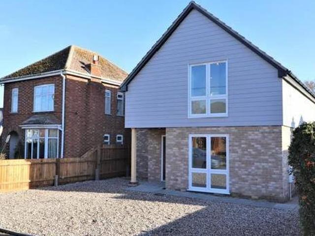 3 bedroom detached house for sale in Cow Lane Rampton CB24