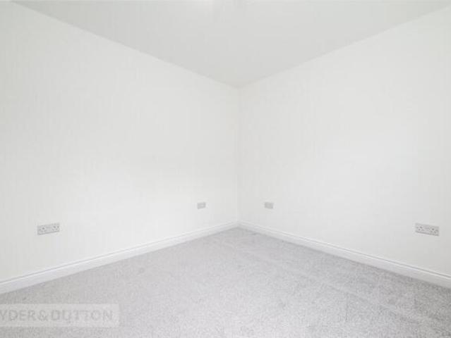 3 bedroom detached house for sale in Cowlersley Lane, Huddersfield, West Yorkshire, HD4