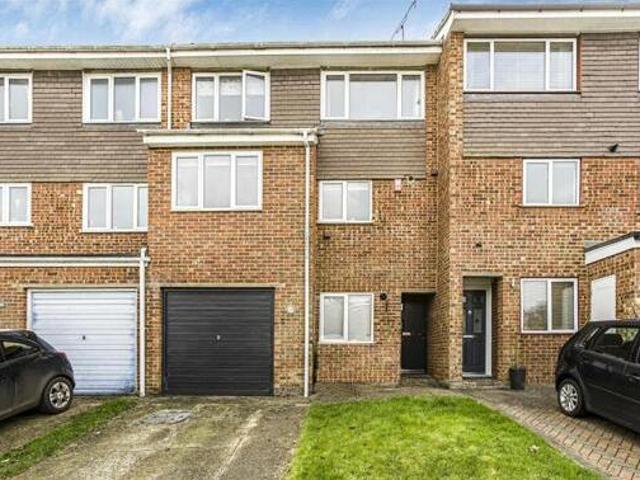 3 Bedroom Detached House For Sale In Codicote, Hitchin