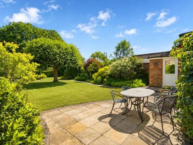 3 bedroom detached house for sale in Colney Heath Lane, St. Albans, Hertfordshire, AL4