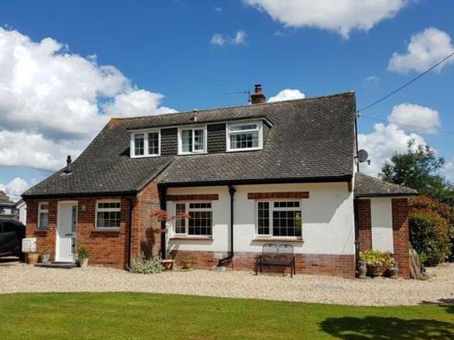 3 Bedroom Detached House For Sale In Colyford, Colyton