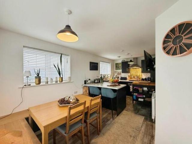 3 bedroom detached house for sale in Conduit Road, Bessacarr, DN4