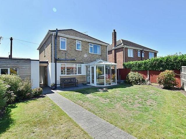 3 bedroom detached house for sale in Constance Avenue, Lincoln, LN6