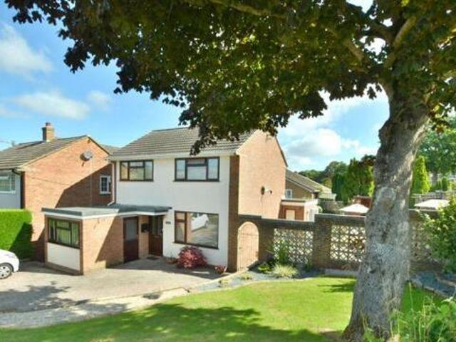 3 Bedroom Detached House For Sale In Corfe Mullen, Dorset