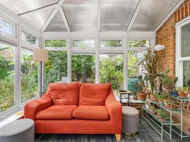 3 bedroom detached house for sale in Cater Gardens, Guildford, Surrey, GU3