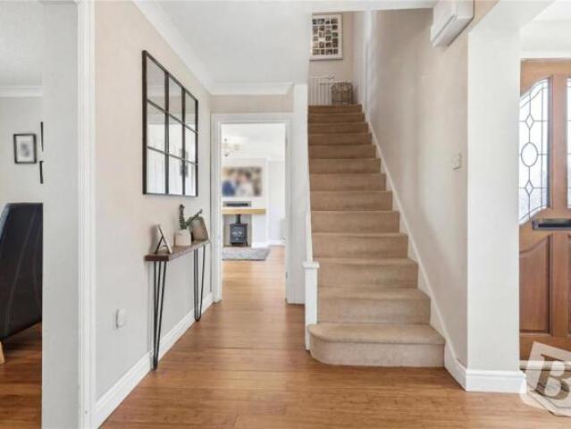 3 bedroom detached house for sale in Cawkwell Close, Chelmer Village, Chelmsford, Essex, CM2