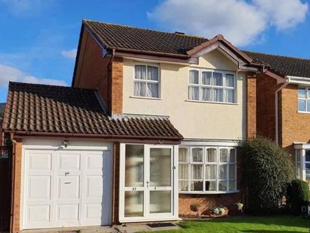 3 bedroom detached house for sale in Cabot Close Yate BS37
