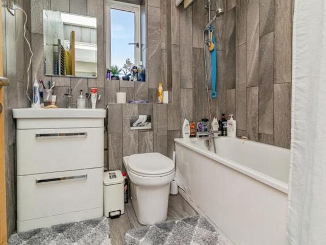 3 bedroom detached house for sale in Cadeby Court, Broughton, MILTON KEYNES, MK10