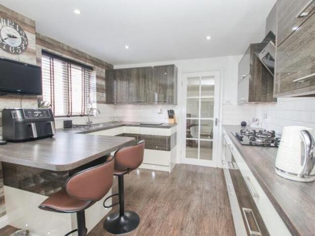 3 bedroom detached house for sale in Caistor Road, Lincoln, LN6