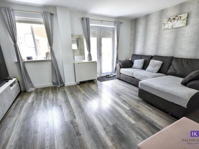 3 bedroom detached house for sale in Calgarth Avenue, Warrington, WA5