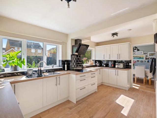 3 bedroom detached house for sale in Calder Road, Lincoln, Lincolnshire, LN5 9UE, LN5