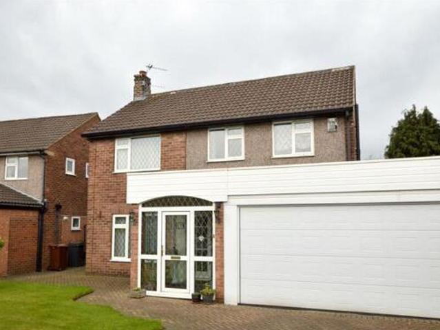 3 Bedroom Detached House For Sale In Calverley, Pudsey