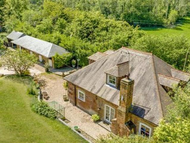 3 Bedroom Detached House For Sale In Canterbury, Kent