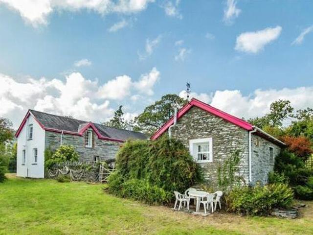 3 Bedroom Detached House For Sale In Cardigan, Pembrokeshire