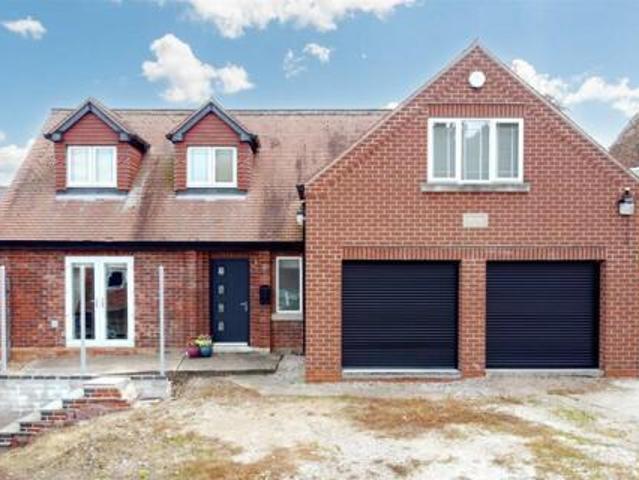 3 Bedroom Detached House For Sale In Carlton