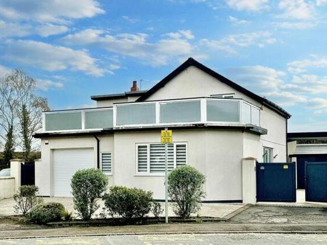 3 Bedroom Detached House For Sale In Castleton