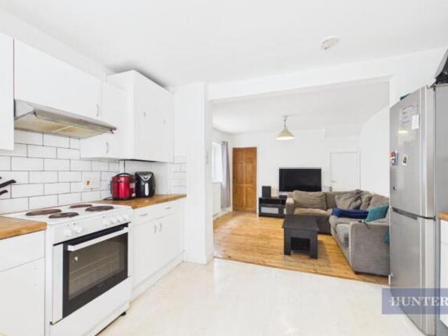 3 bedroom detached house for sale in Cedar Road, Southampton SO14