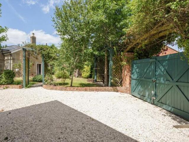 3 bedroom detached house for sale in Central Reading, Berkshire, RG1
