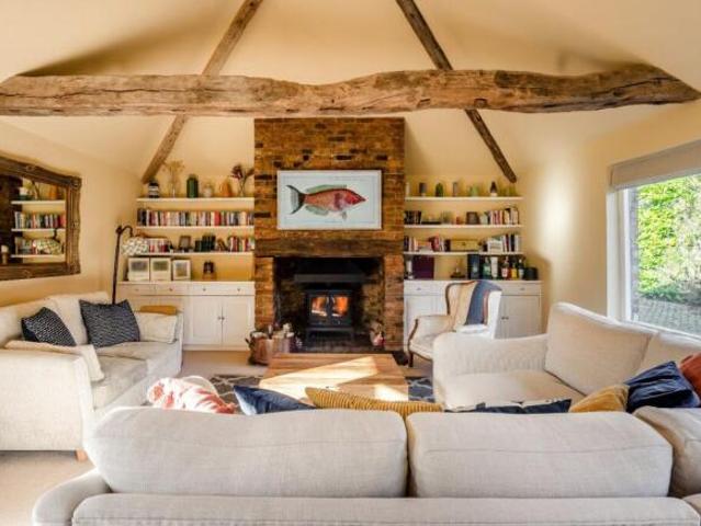 3 bedroom detached house for sale in Church Hill, Kingsnorth, Kent, TN23
