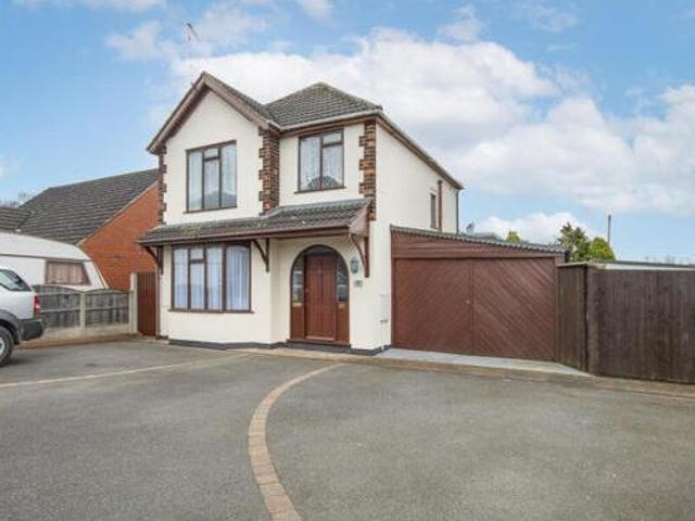 3 Bedroom Detached House For Sale In Chaddesden, Derby
