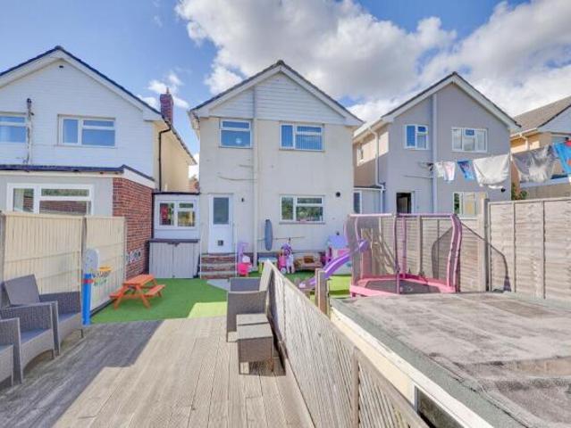 3 bedroom detached house for sale in Chadwell Avenue, Sholing, SO19