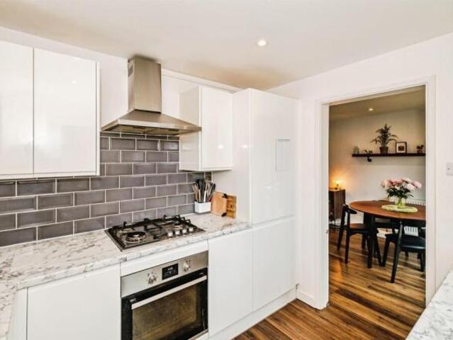 3 bedroom detached house for sale in Chaffinch Close, Worthing, BN13