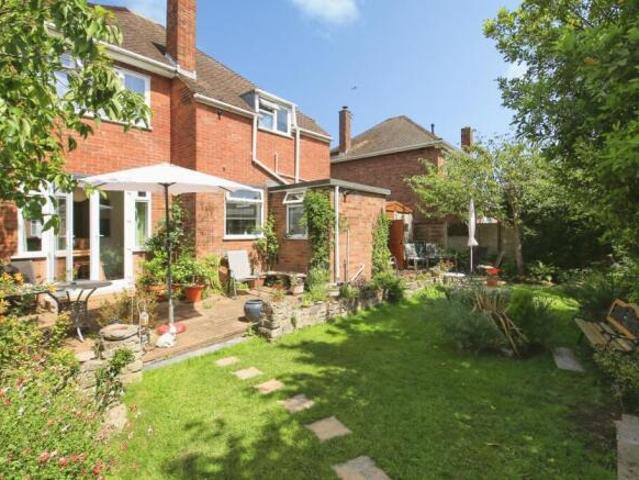 3 bedroom detached house for sale in Charnwood Close, Peterborough, Cambridgeshire, PE2