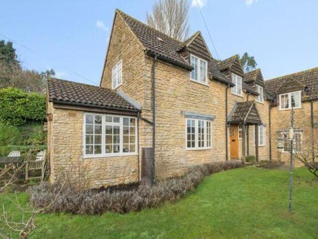 3 Bedroom Detached House For Sale In Charlton Horethorne