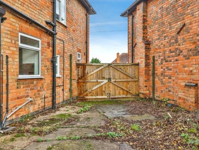 3 bedroom detached house for sale in Charlbury Road, Nottingham, NG8