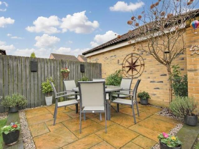 3 bedroom detached house for sale in Chartwell Gardens, Kingswood, Hull, HU7