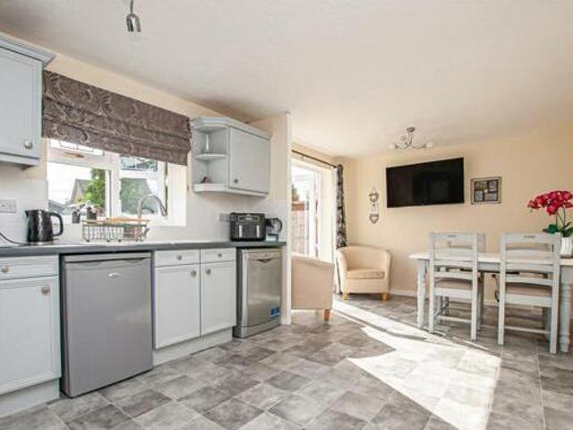 3 Bedroom Detached House For Sale In Cheadle