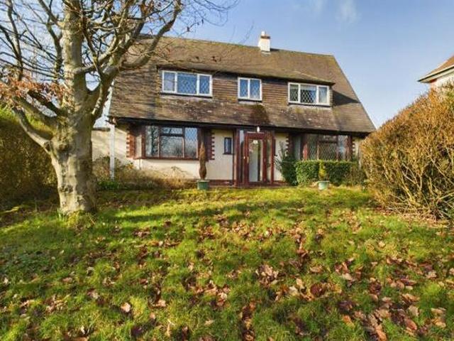 3 Bedroom Detached House For Sale In Chell, Stoke on trent