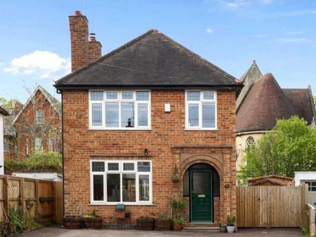 3 Bedroom Detached House For Sale In Cheltenham