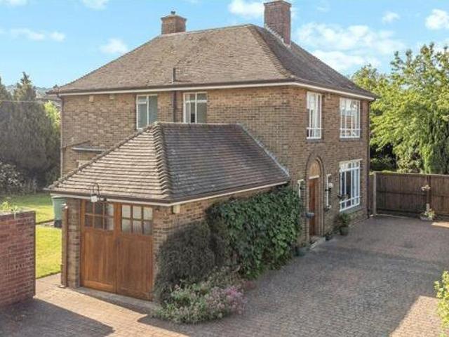 3 Bedroom Detached House For Sale In Cheltenham