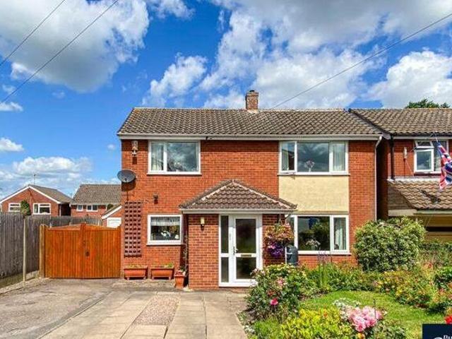 3 Bedroom Detached House For Sale In Cheslyn Hay