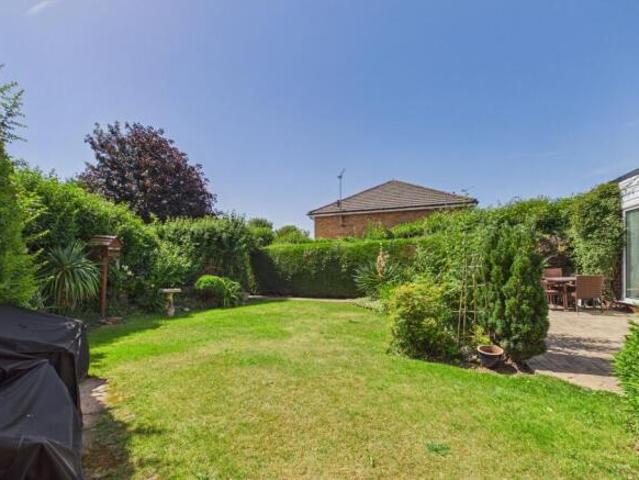 3 bedroom detached house for sale in Chestnut Close, Chester, CH2