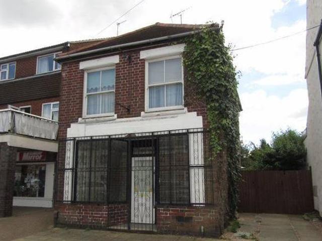3 bedroom detached house for sale in Chequer Street Bedworth CV12
