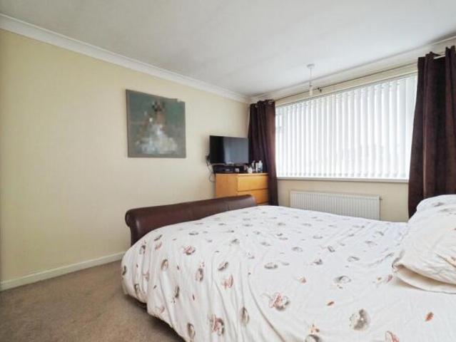 3 bedroom detached house for sale in Christina Crescent, Nottingham, Nottinghamshire, NG6