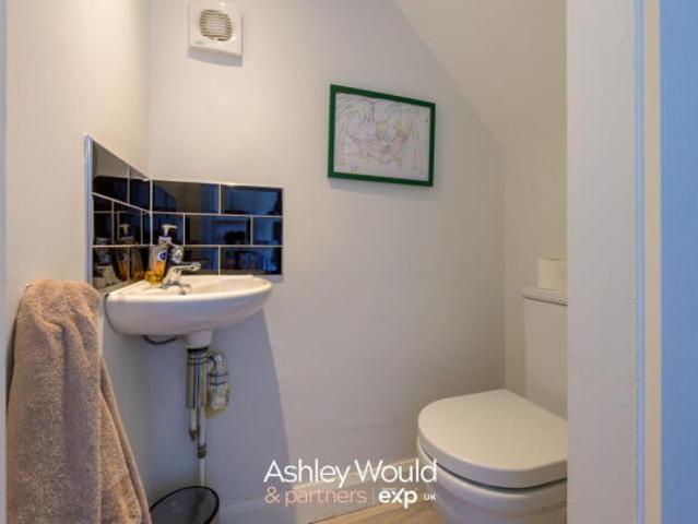 3 bedroom detached house for sale in Clydesdale Road, Quinton, Birmingham, B32 1DT, B32