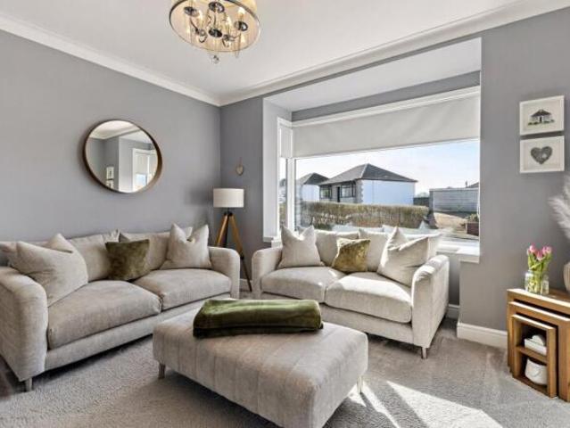 3 bedroom detached house for sale in Clyth Drive, Giffnock, Glasgow, East Renfrewshire, G46