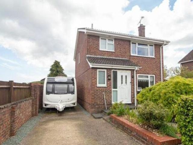 3 Bedroom Detached House For Sale In Clanfield