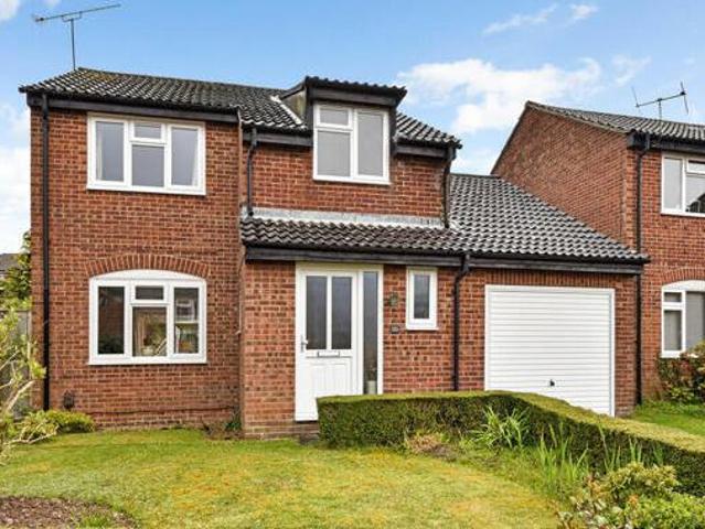 3 Bedroom Detached House For Sale In Clanfield