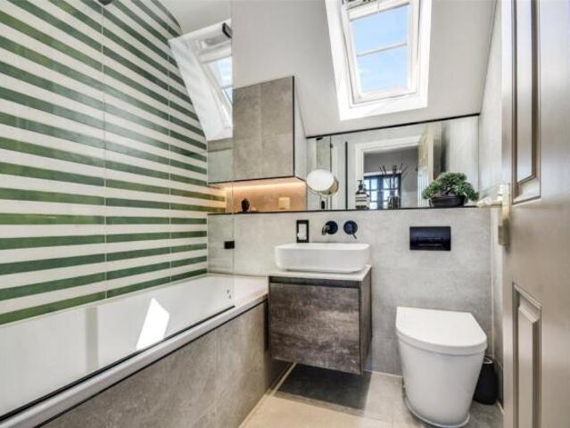 3 bedroom detached house for sale in Clarence Mews, Redmayne Drive, Chelmsford, Essex, CM2