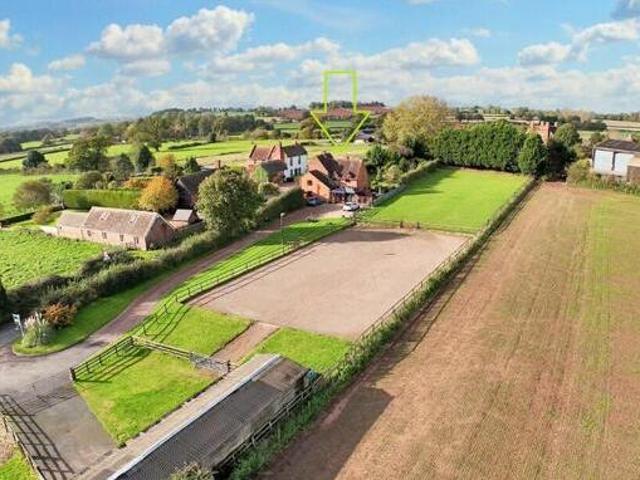 3 Bedroom Detached House For Sale In Claverley, Wolverhampton