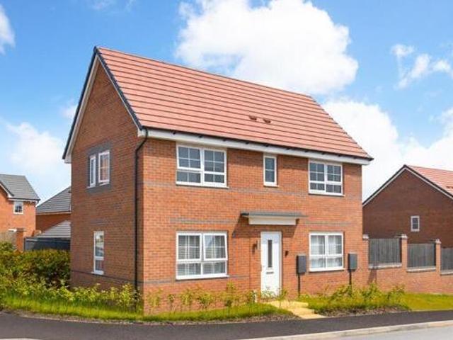 3 Bedroom Detached House For Sale In Cleckheaton, West Yorkshire