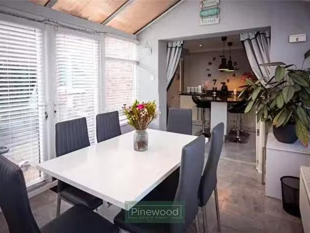 3 Bedroom Detached House For Sale In Cledwen Road, Broughton.