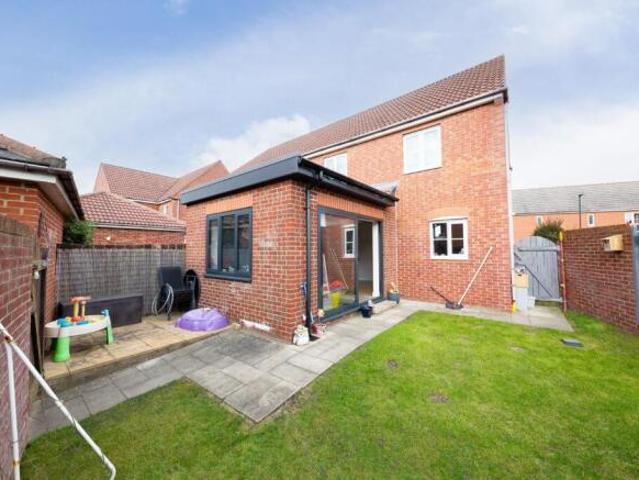 3 bedroom detached house for sale in Cloverfield, West Allotment, NE27
