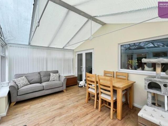 3 bedroom detached house for sale in Cresswell Close, WA5